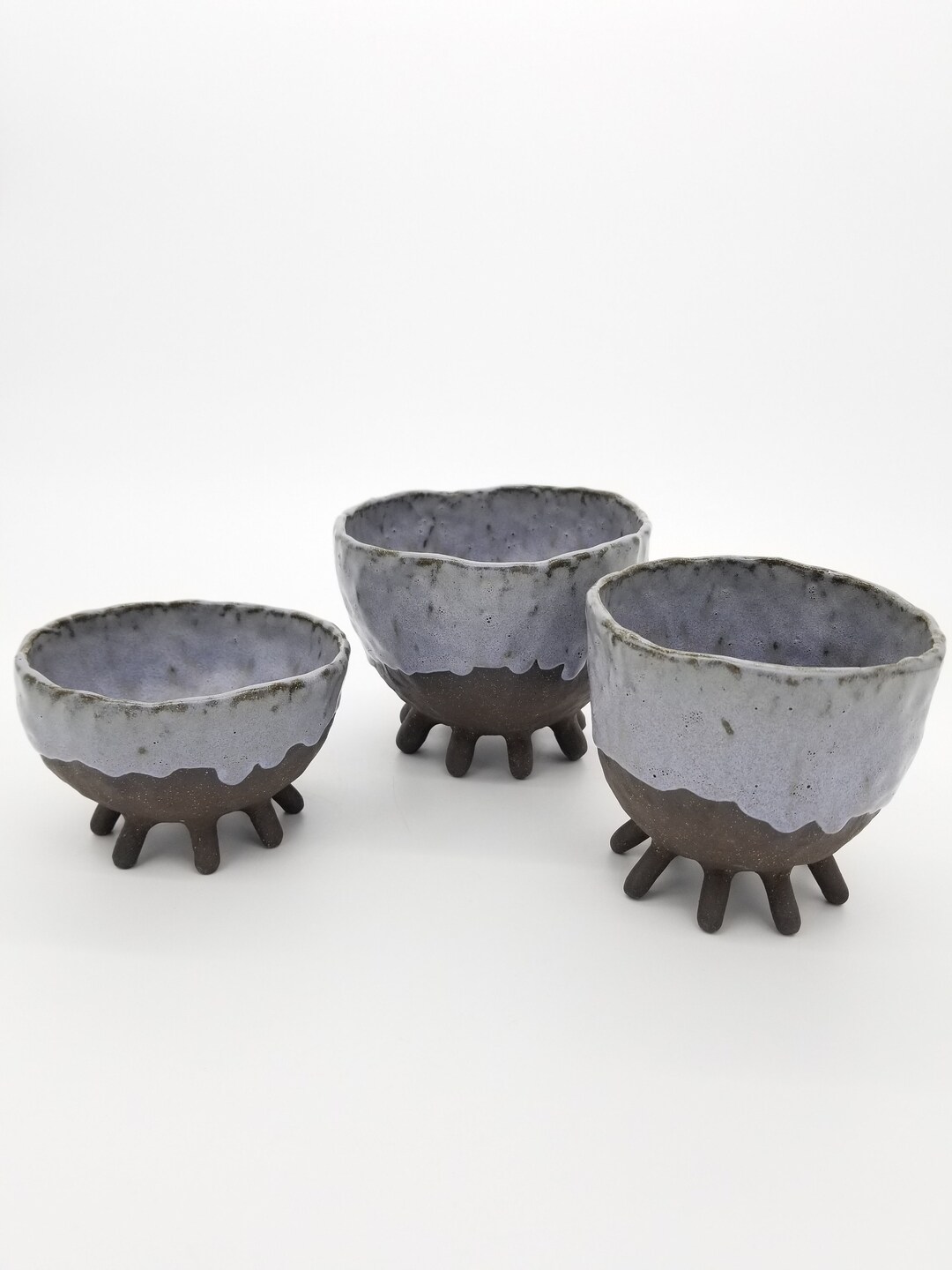 Set of 3 Serving Bowls With Funny Legs Dark Brown Pottery and Lavender ...