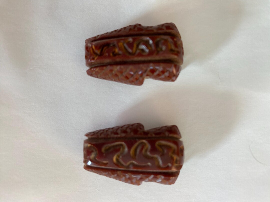 Brown Bakelite Heavily Carved Clips - Etsy
