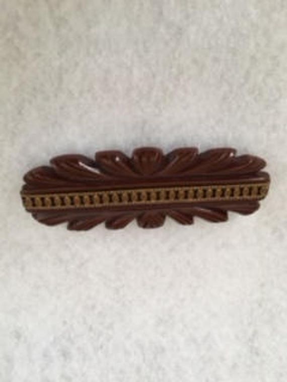 Vintage bakelite brown carved - Gem