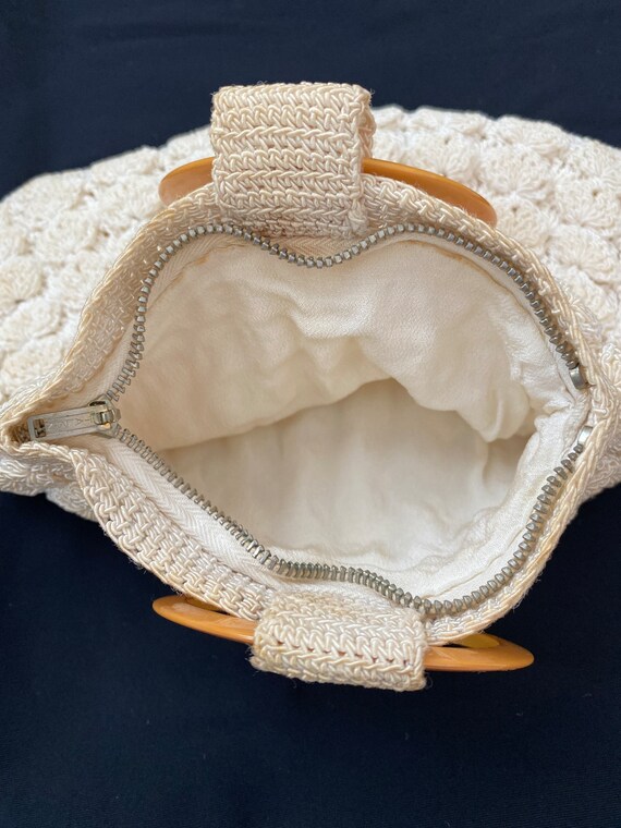 Vintage crocheted bag with Bakelite handles - Gem