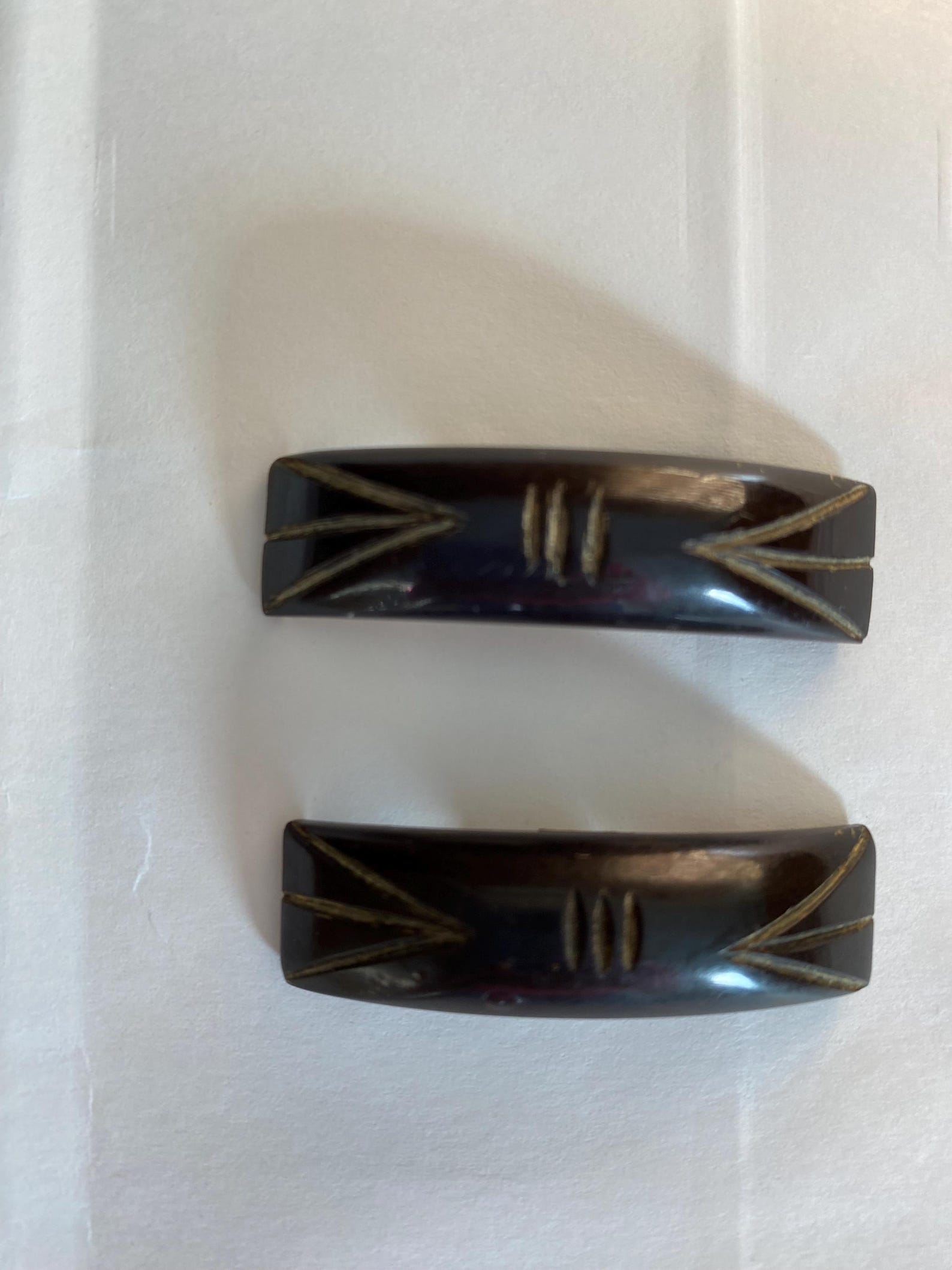 Vintage Bakelite Carved Shoe Clips - Etsy