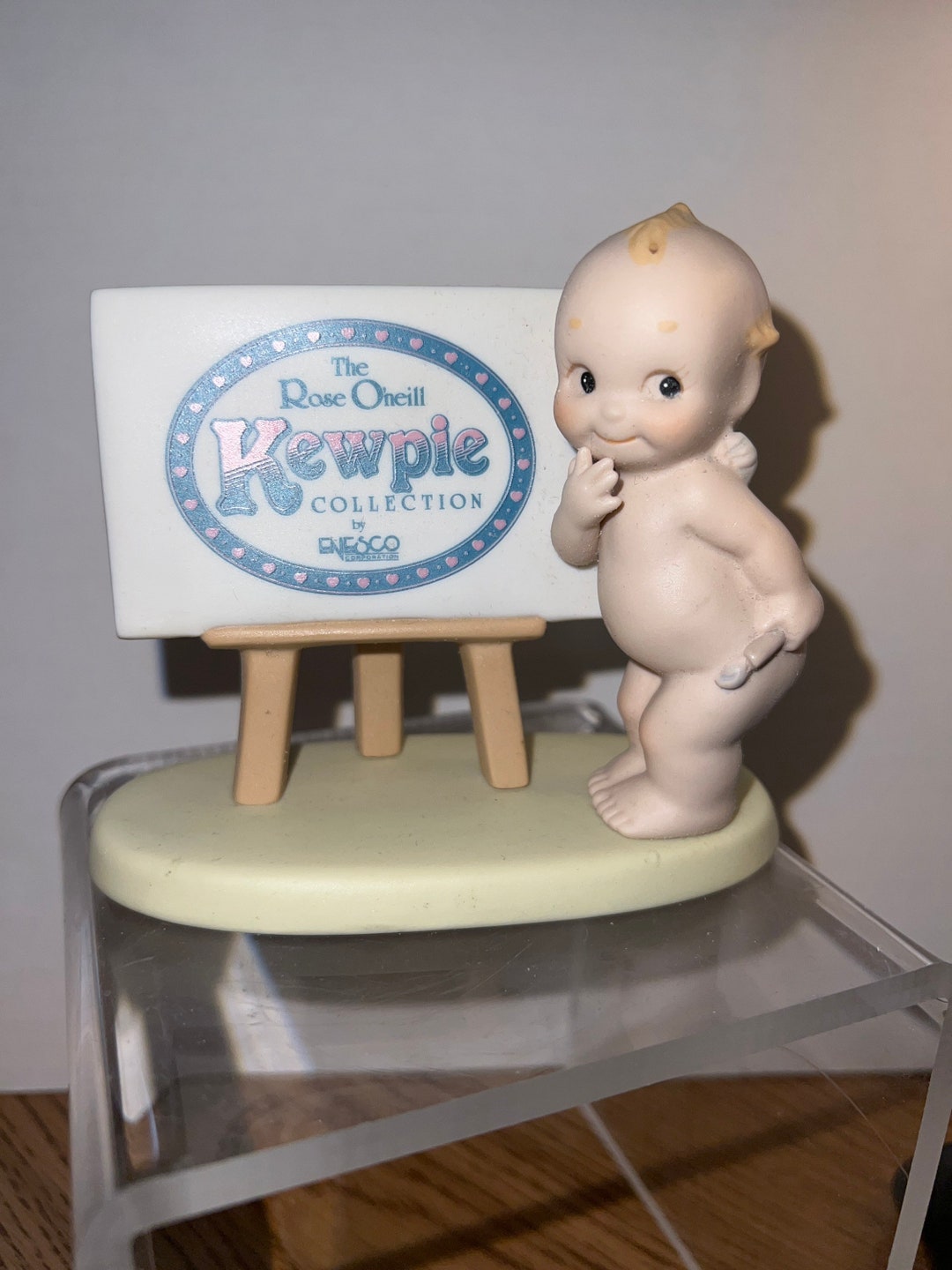 Enesco Kewpie Figurine “kewpie W/logo Sign” Jesco 1991, Perfect! - Etsy