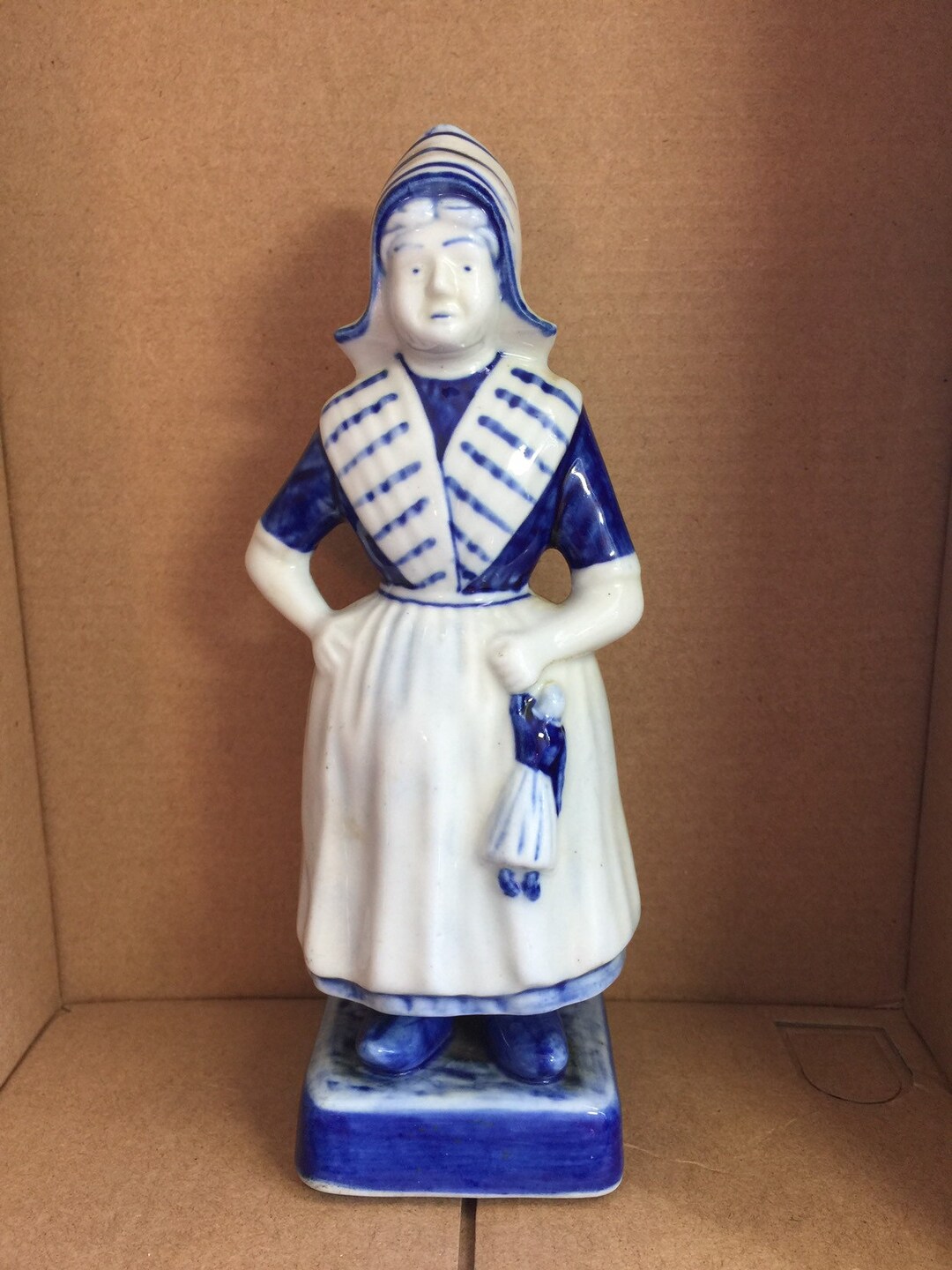 Rauenstein Thuringia Thuringen Delft Figurine, 7 1/4 Tall With Vase - Etsy