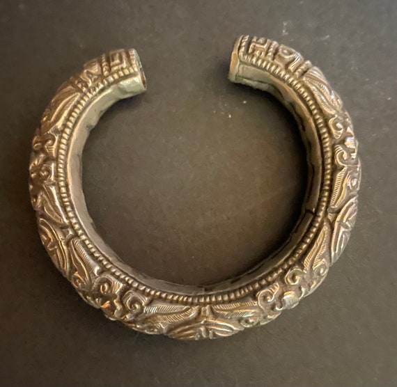 Antique Chinese cuff Bracelet - Gem