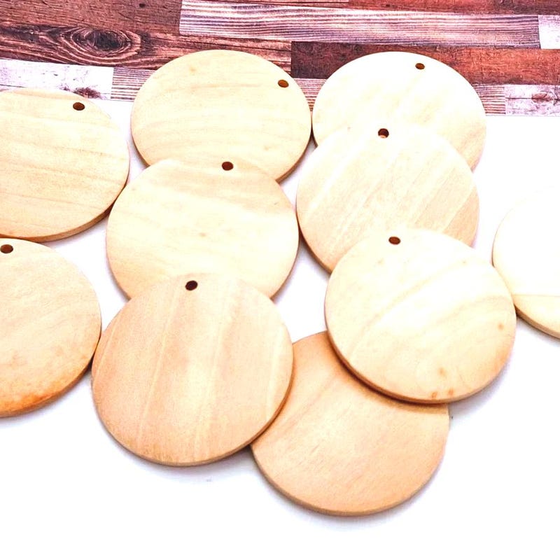 Round Wood Pendant - Etsy