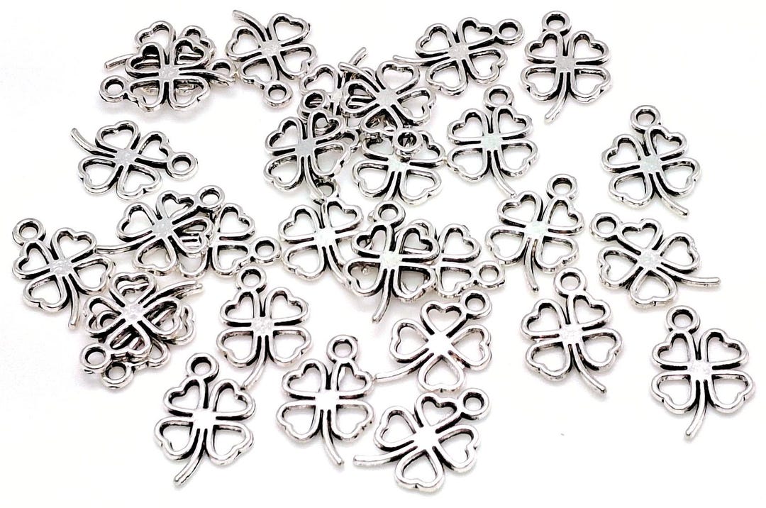 Silver Clover Charms, Metal Alloy, St. Patricks Jewelry Pendants (17mm ...