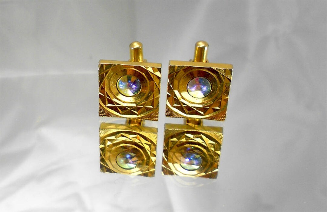 Vintage Cufflinks of the 1970s. Cufflinks. Ancient Gold Cufflinks ...