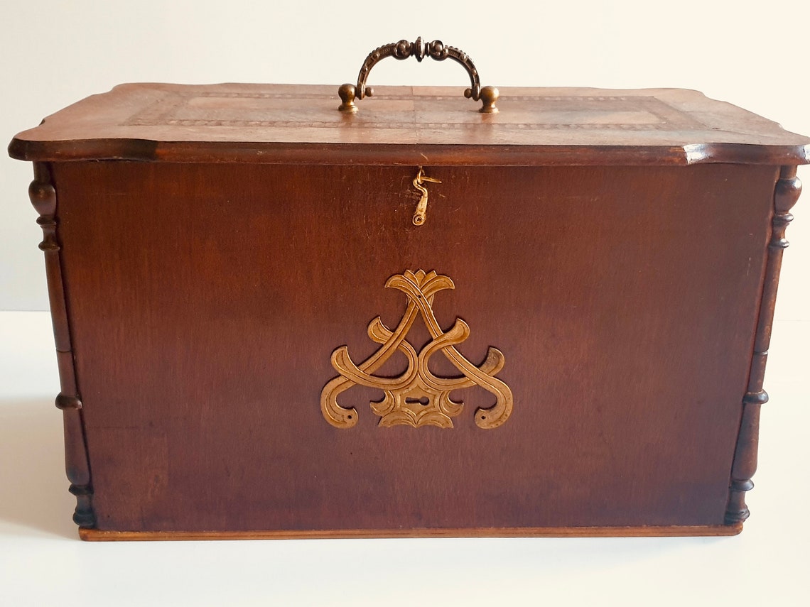 LARGE OVERSIZED Antique Memory Chest Wooden Storage Trunk - Etsy