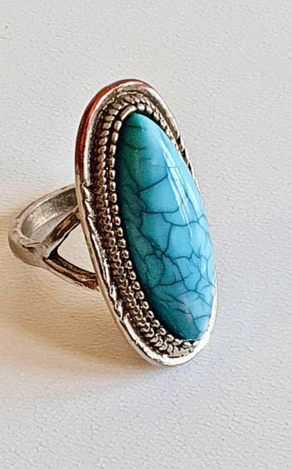 Beautiful Turquoise gem spider web markings, Vintage … - Gem