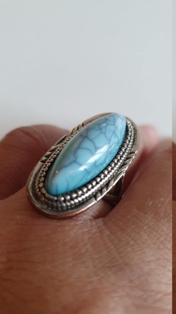 Beautiful Turquoise gem spider web markings, Vintage … - Gem