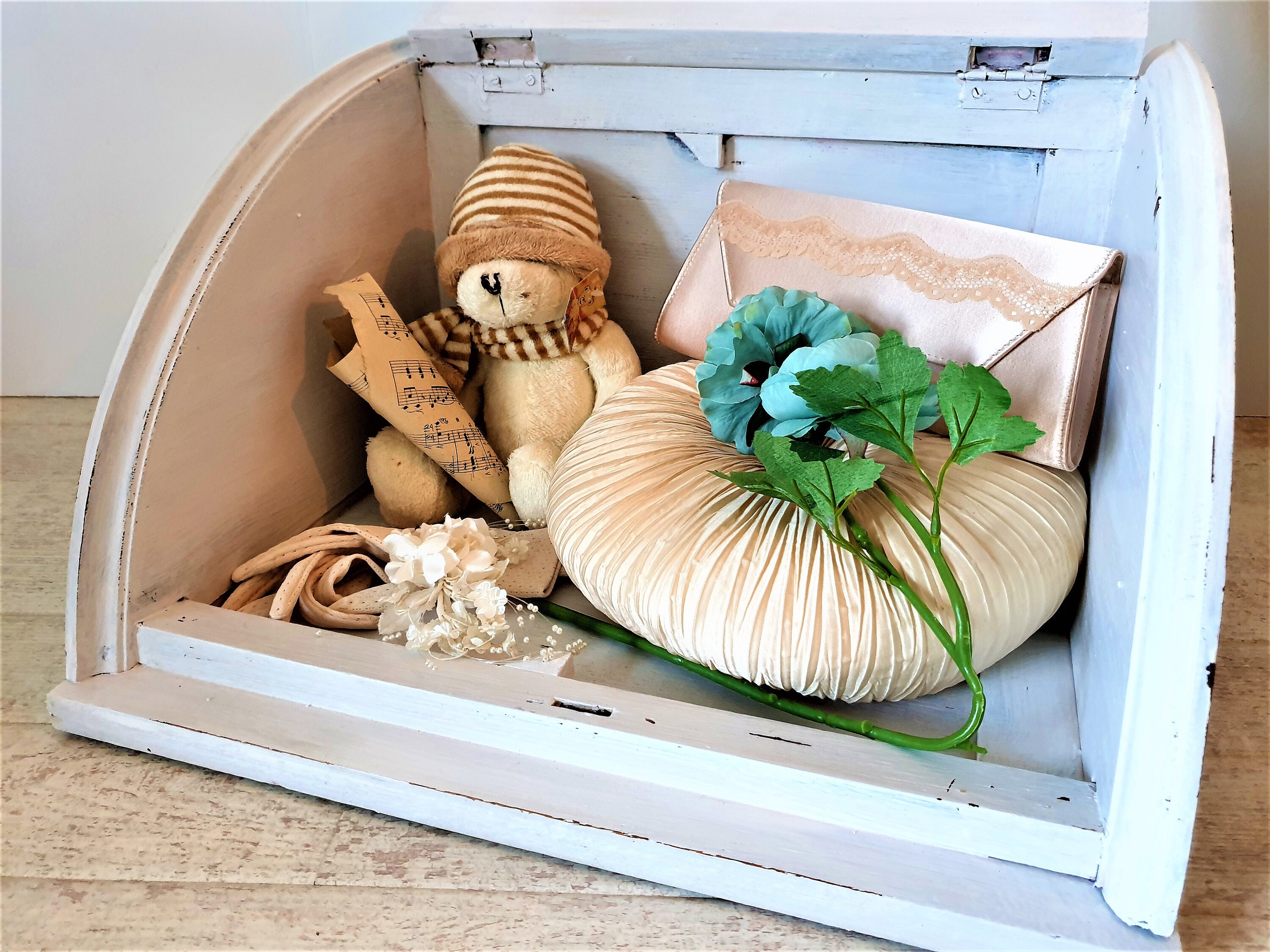 Stunning Shabby Chic Glass Top Box, Display Case - Vintage Shadow Box ...