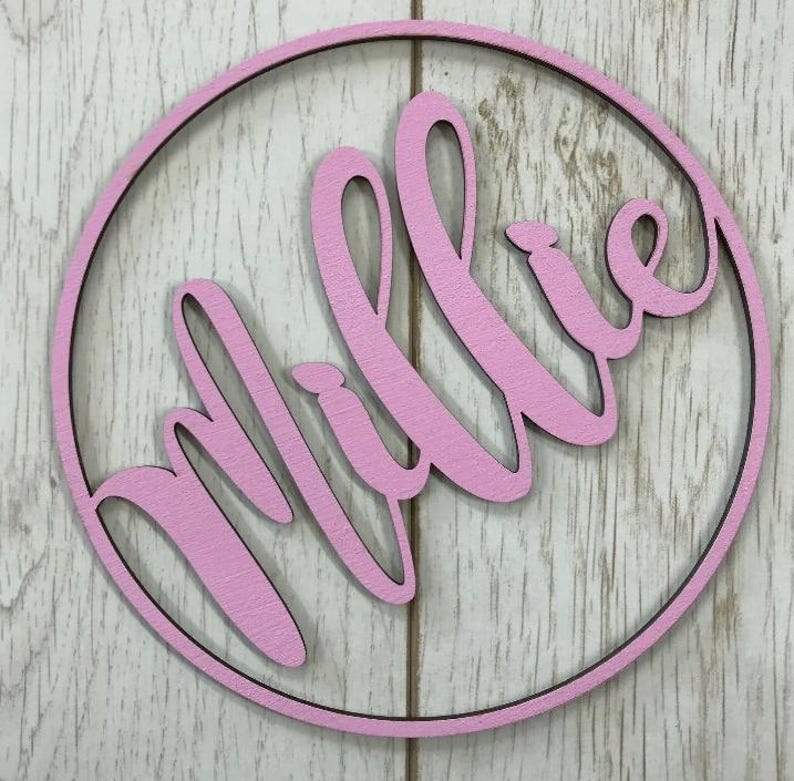 Corona de madera personalizada con nombre - Círculo de MDF (20 cm ...