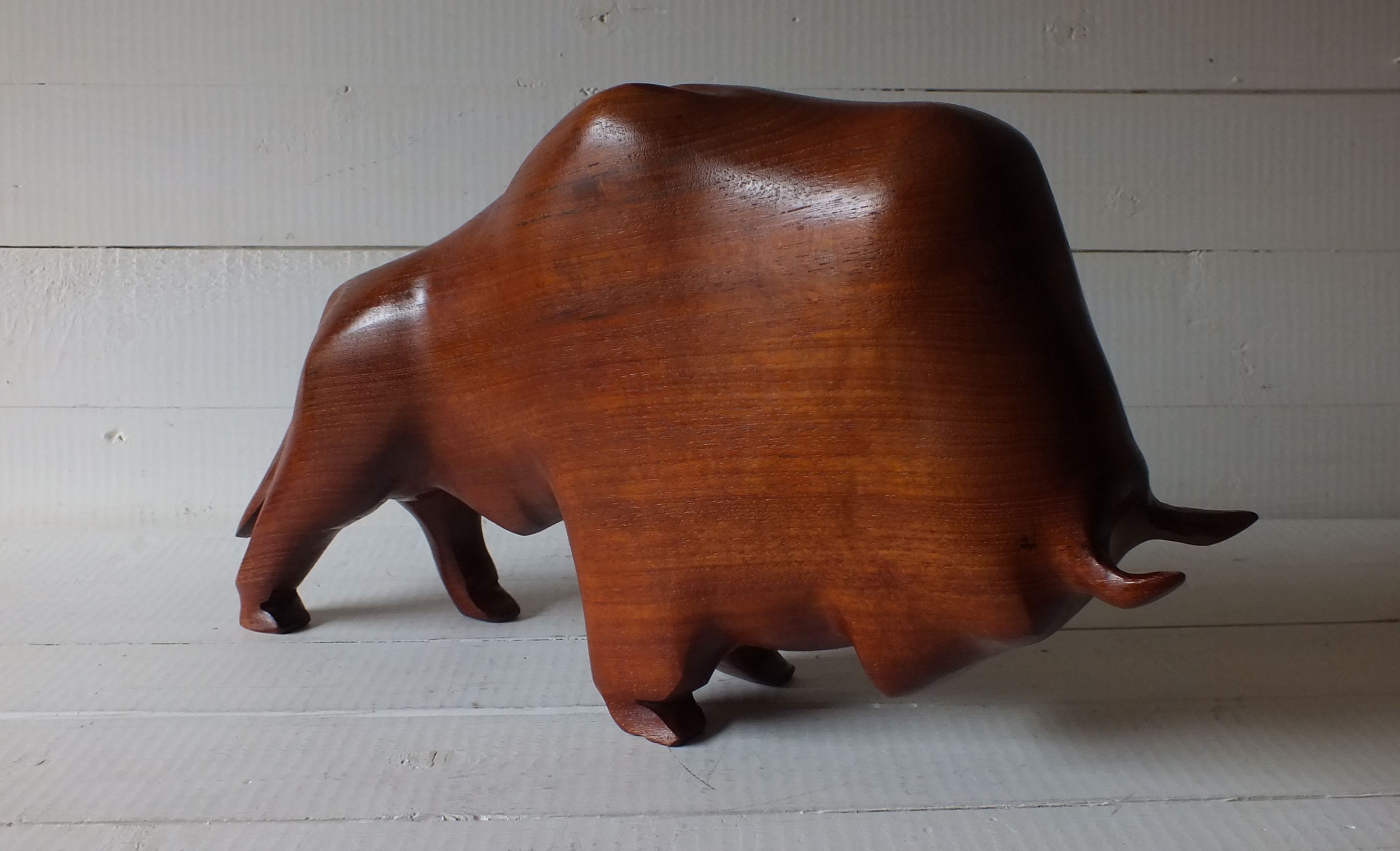Large Teak Bison Sculpture - Carving Teak Buffalo Figure - Hand Carved ...