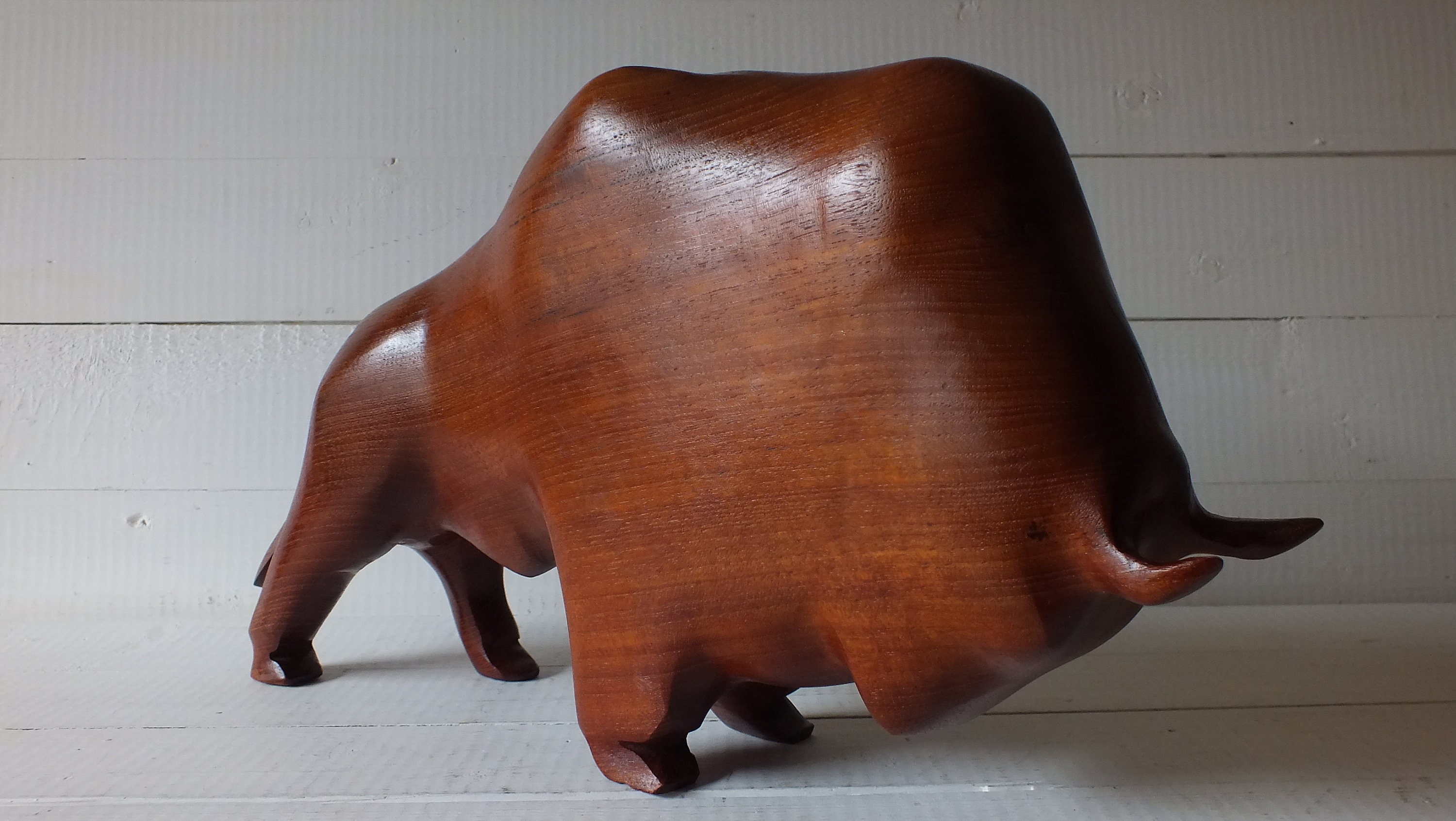 Large Teak Bison Sculpture - Carving Teak Buffalo Figure - Hand Carved ...