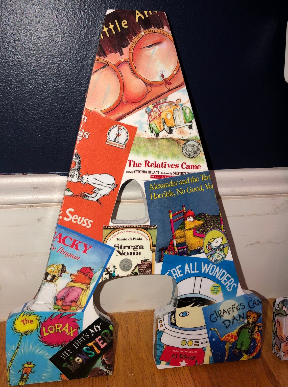 Custom Classroom Library Decor - Etsy