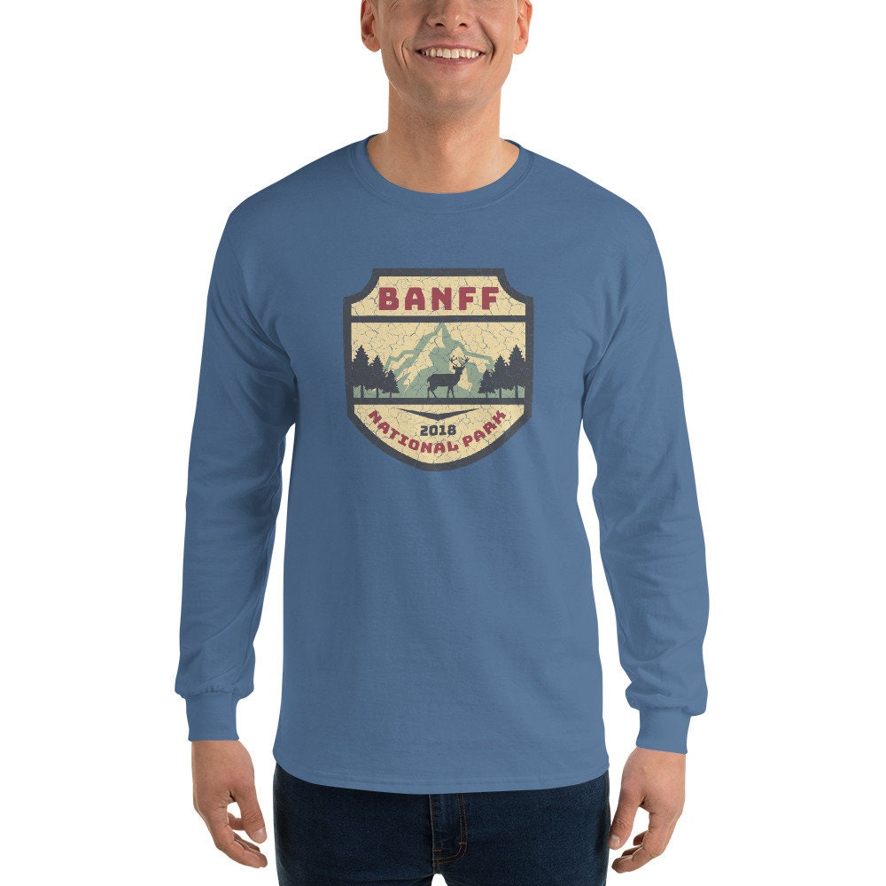 Vintage Canadian Banff National Park Souvenir Retro Badge Style Unisex ...