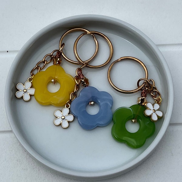 Flower Keychain - Etsy