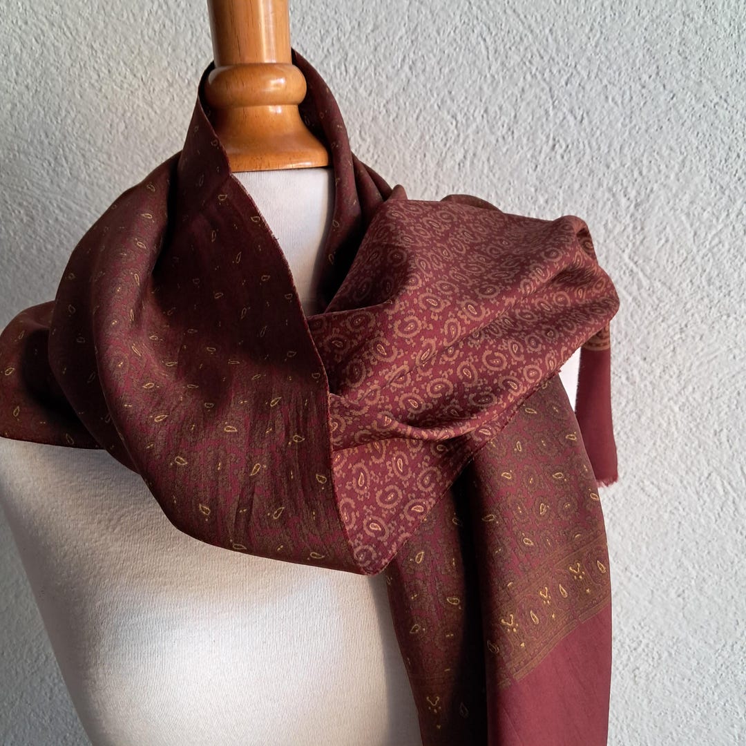 Vintage 1950s PAISLEY SILK SCARF of Classic yet Bold Design in Gold on ...