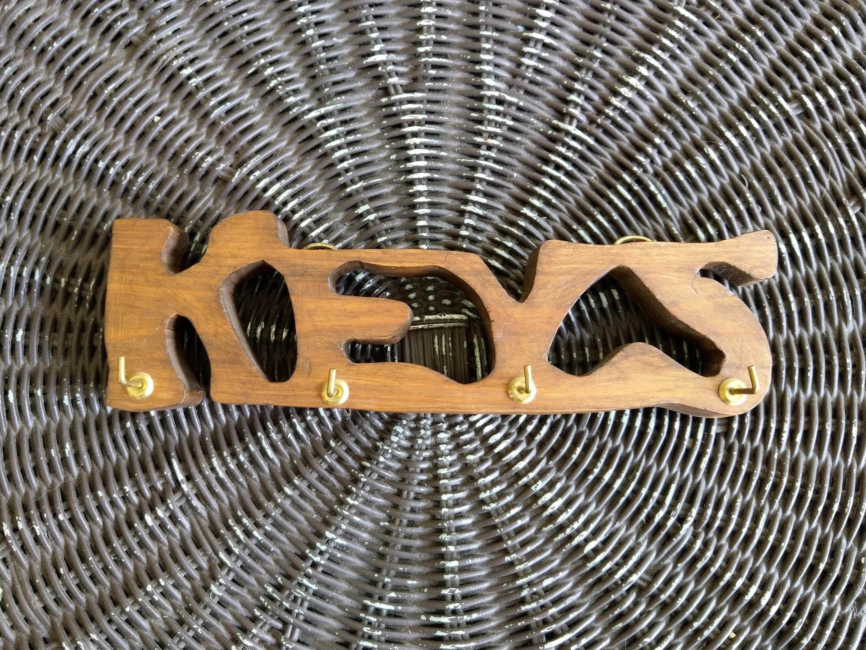 Wood and brass KEYS wall rack | Etsy