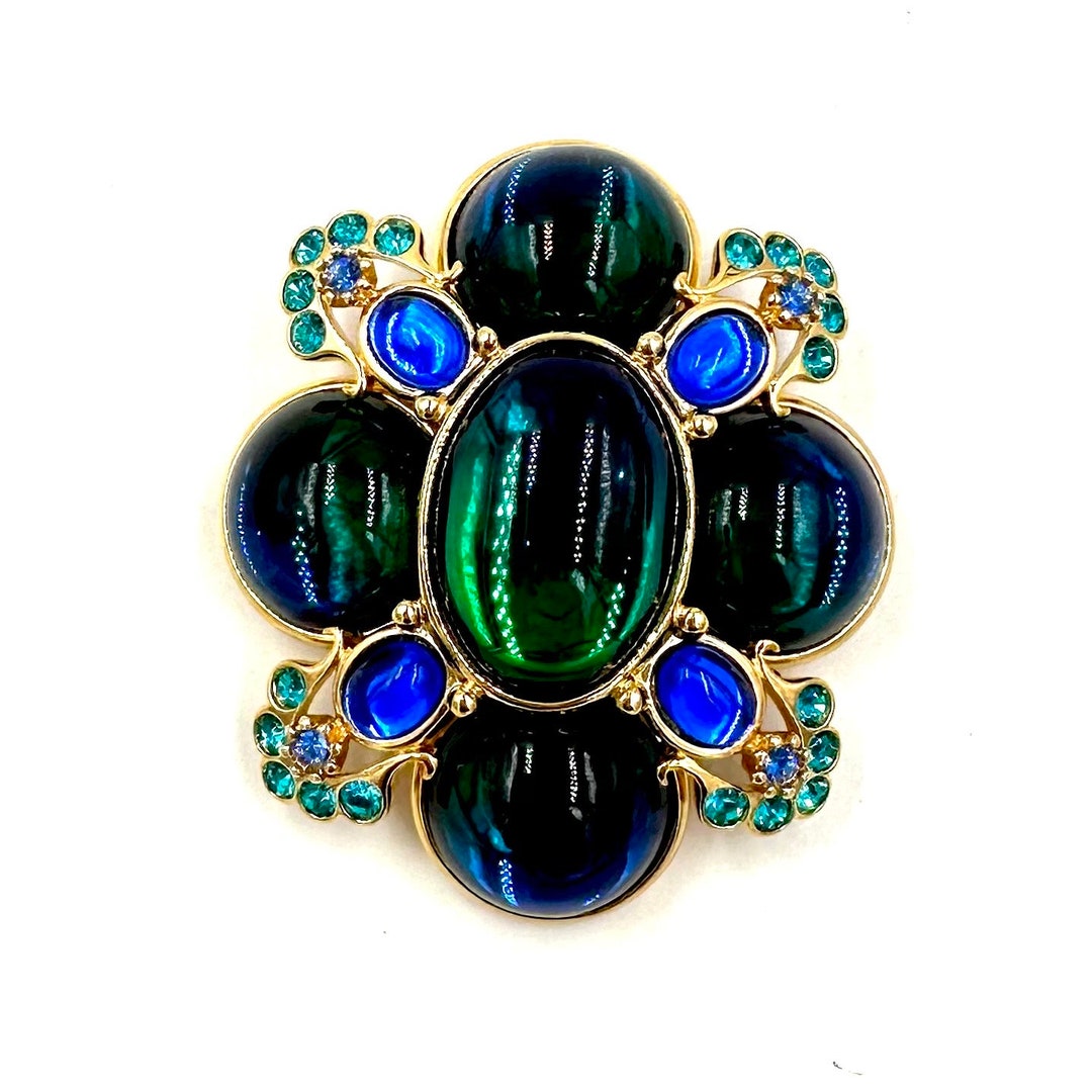 Vintage JOAN RIVERS PIN Gold Tone Blue Green Cabochon Maltese Cross ...