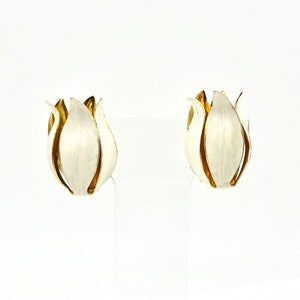 Vintage SANDOR FLOWER EARRINGS White Enamel 3D Tulip Flower Clip on ...