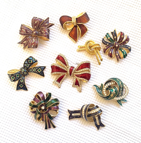 Vintage JOAN RIVERS PIN Gold Tone Royal Green Enamel … - Gem