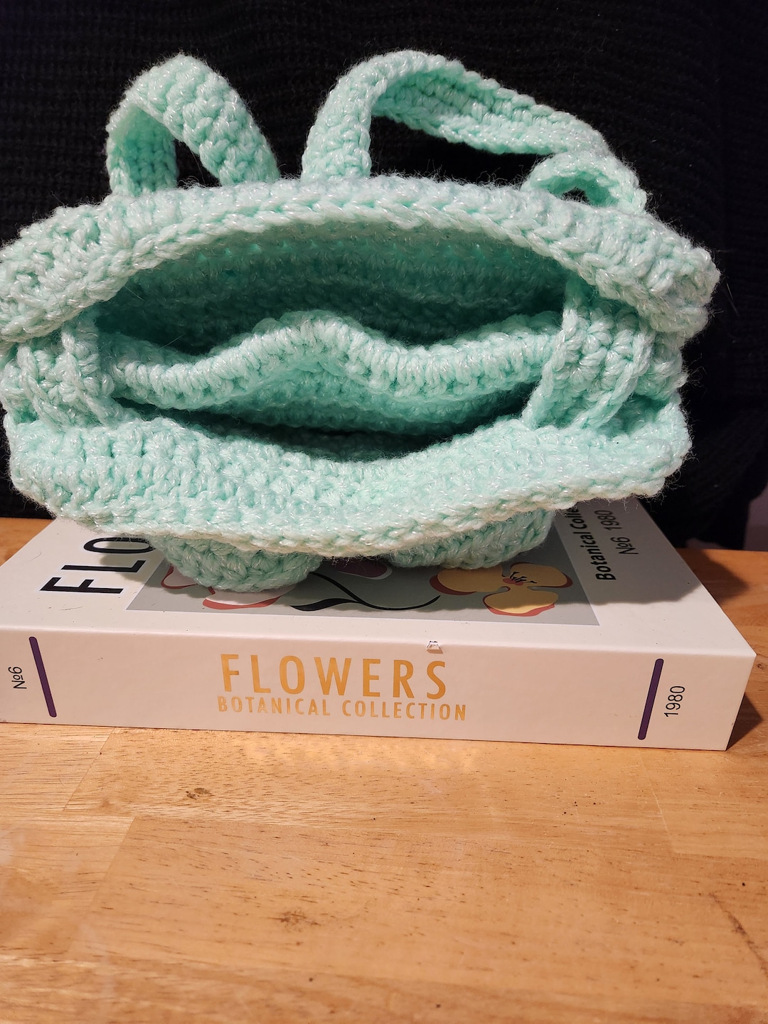 Crocheted Light Green Multi-pocket Purse - Etsy