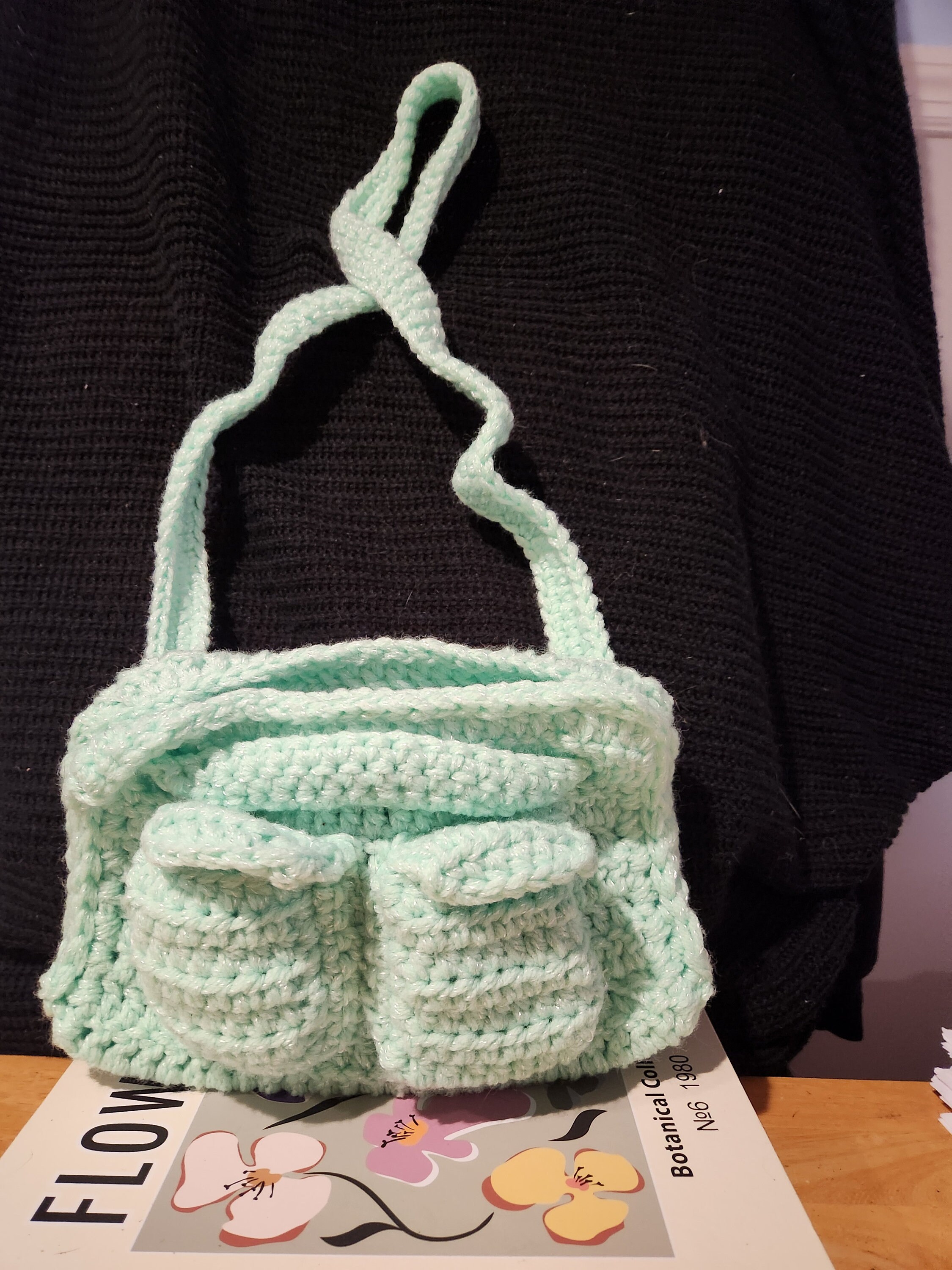 Crocheted Light Green Multi-pocket Purse - Etsy