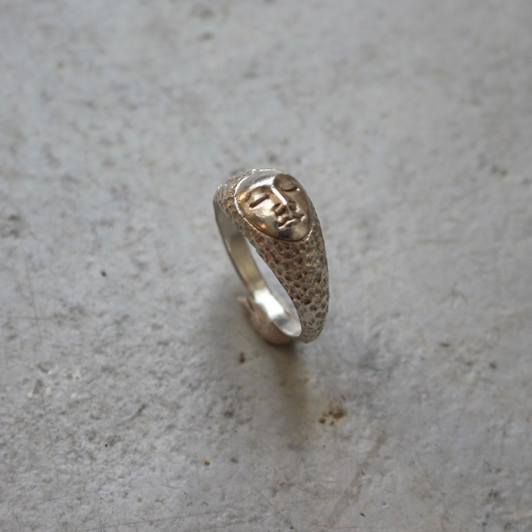 SIGNET Silver FACE RING, Unisex Signet Ring - Etsy
