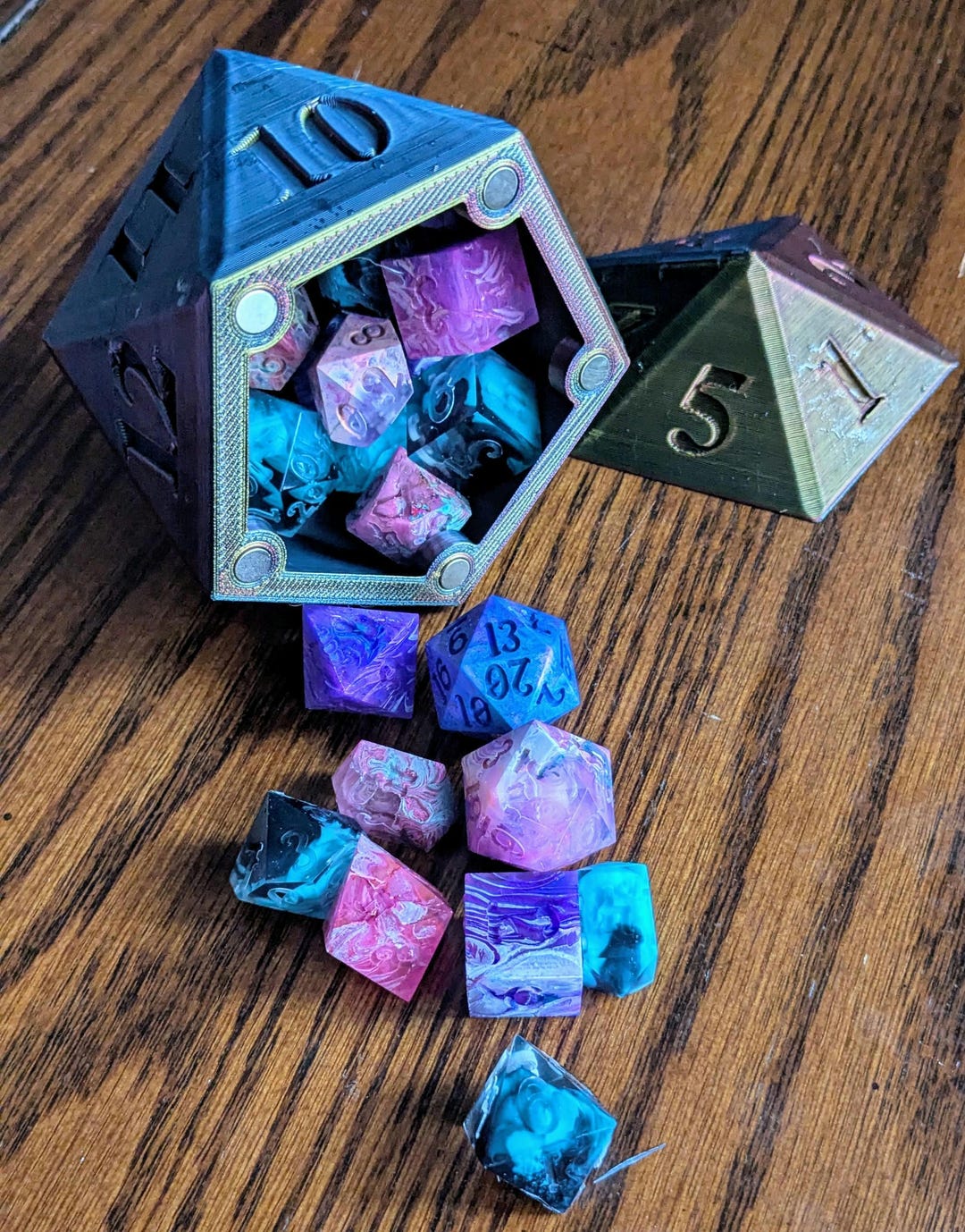 D20 Dice Box | Multi-set Dice Container - Etsy