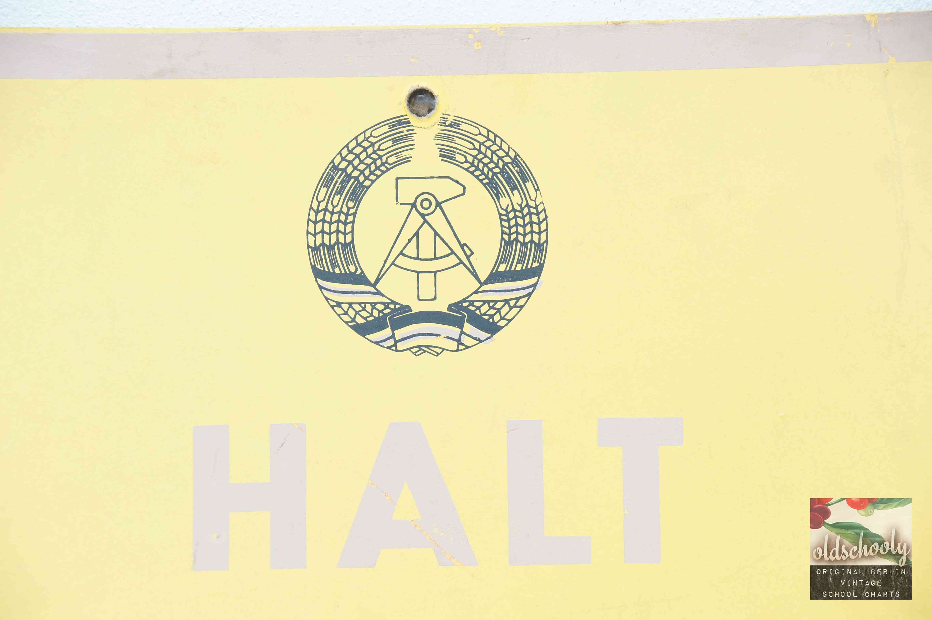 Border Sign GDR, Sign of the Inner German Border 1961 1989, halt ...