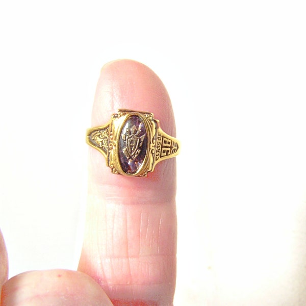 Vintage Class Ring - Etsy