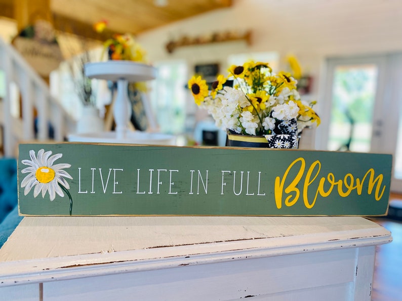 Daisy Wood Sign. Farmhouse Decor. Daisy Decor. Wood Wall Art. - Etsy