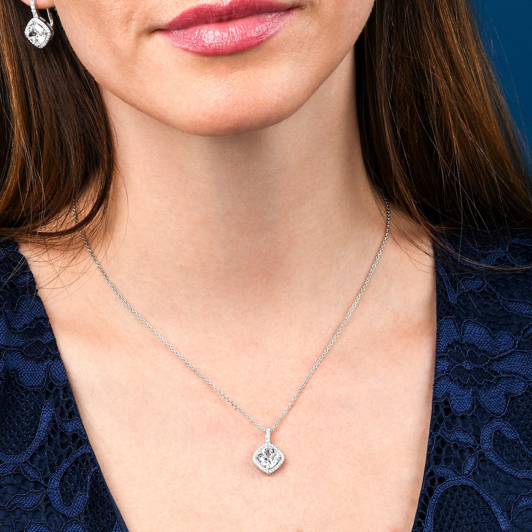 925 Sterling Silver Halo Pendant Necklace for Women and Teenage Girls ...