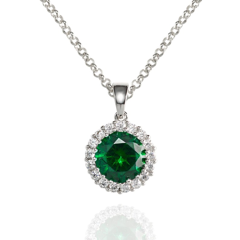 Green Pendant Necklace for Women, Classic Round Pendant Necklace With ...
