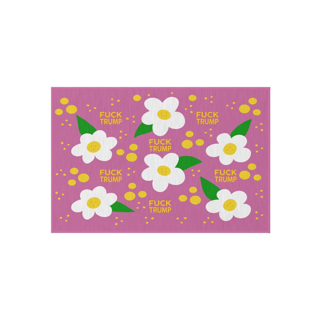 Daisies on Pink Slightly Subtle Outdoor Rug Doormat Floral Garden Mat ...