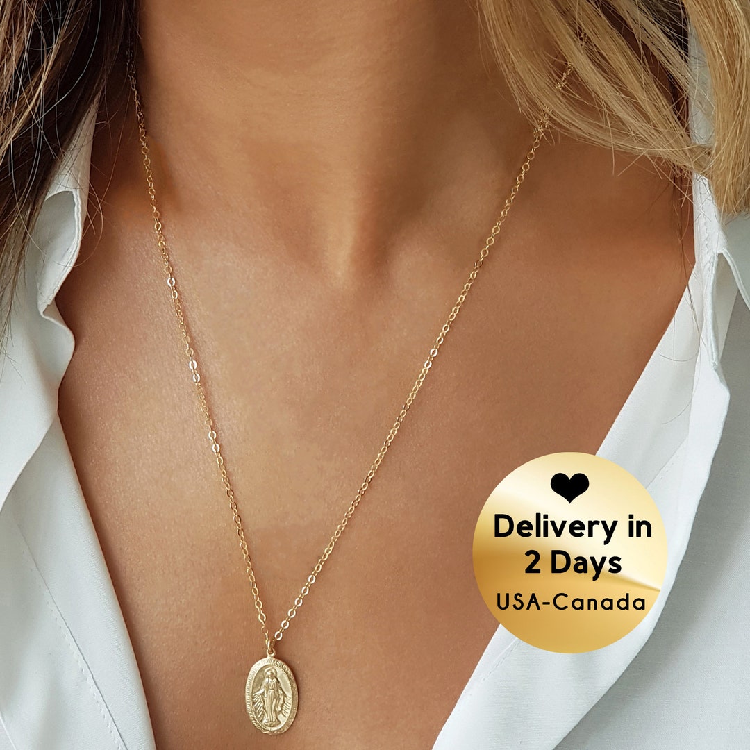 Oval Virgin Mary Medallion Necklace/ Gold Filled Oval Virgin - Etsy