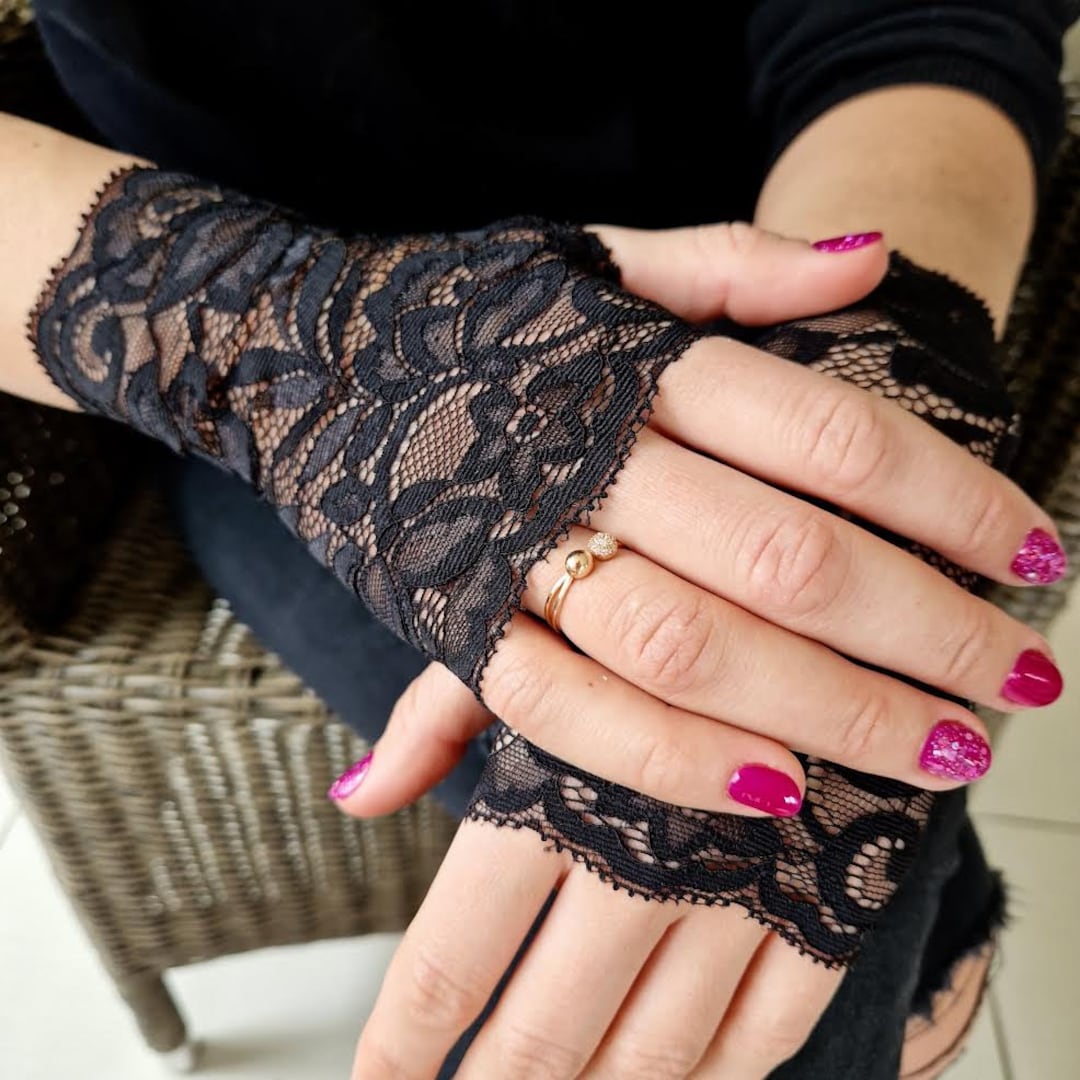 Black Lace Gloves. Stretch Lace Gloves. Fingerless Lace Ggloves ...