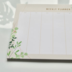 Spring Leaves A4 Weekly Desk Planner Pad | Weekly Planner Pad - Weekly ...