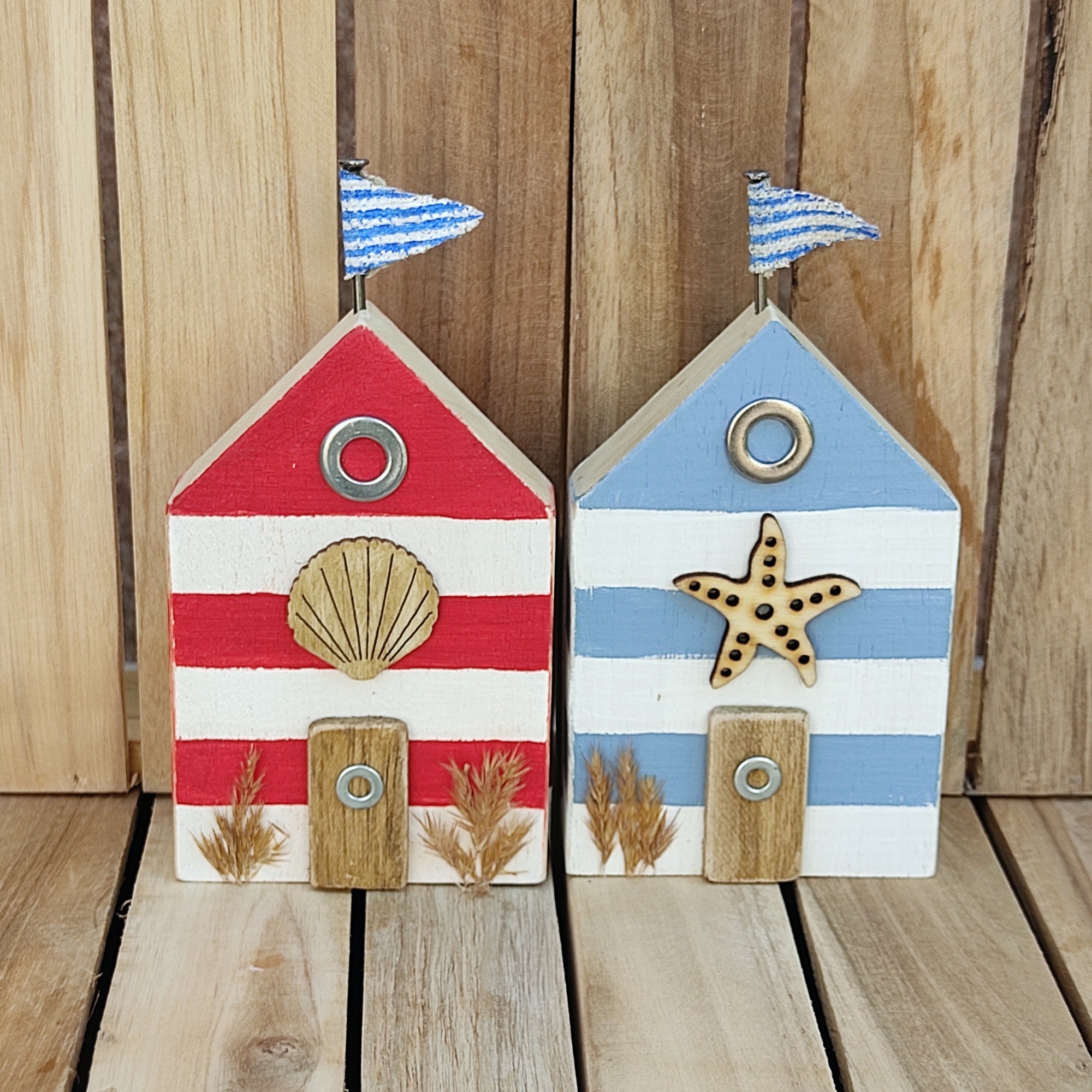 Mini Beach Huts. Wooden Coastal Houses. Seaside Nautical Decor ...
