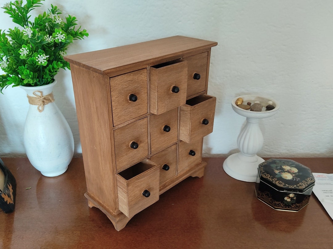 Mini chest of drawers store