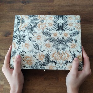 Handmade Wooden Tea Box. Flowers and Leaves Decoration Tea Storage Box ...