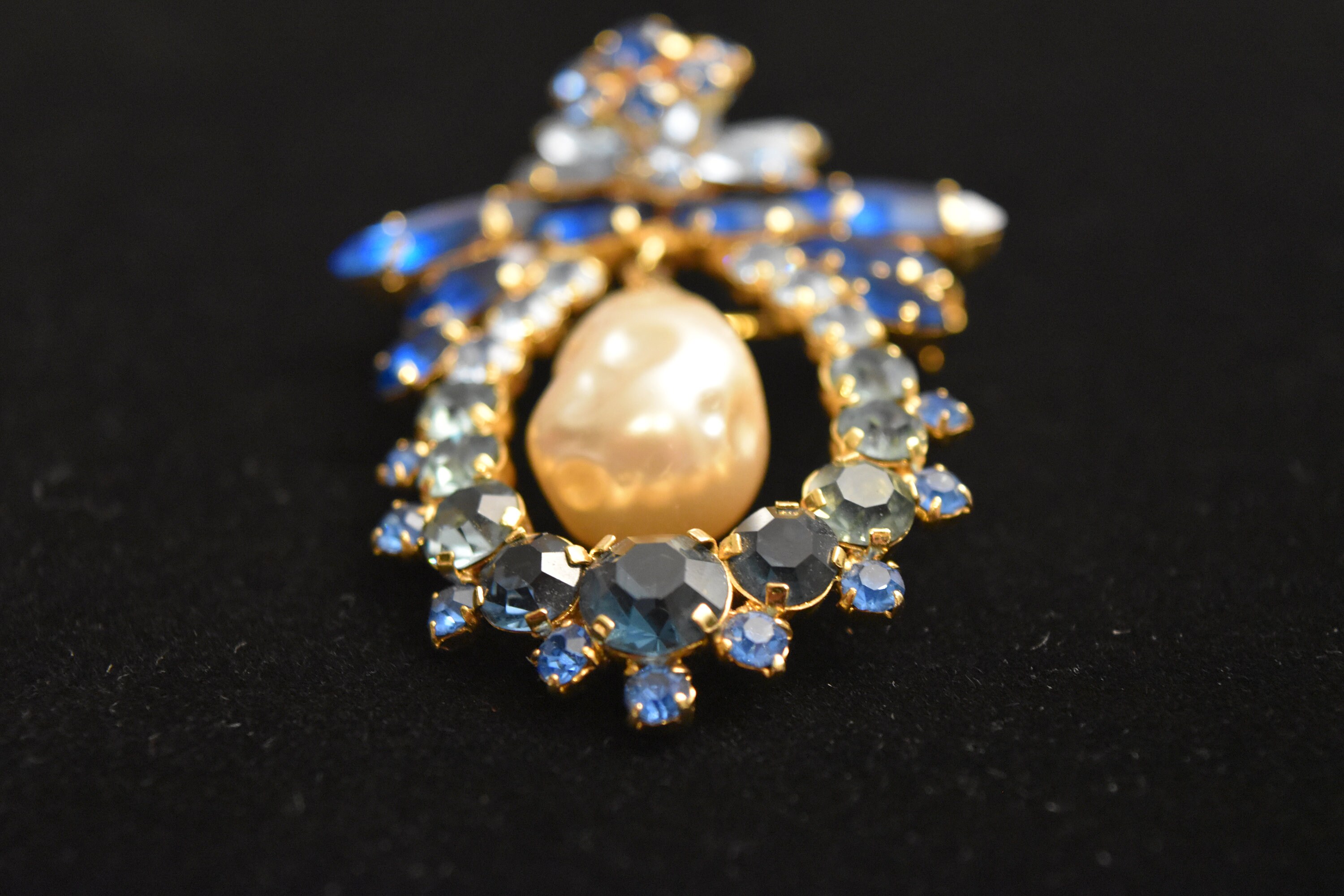 Austrian Brooch Blue Rhinestones and a Pearl | Etsy