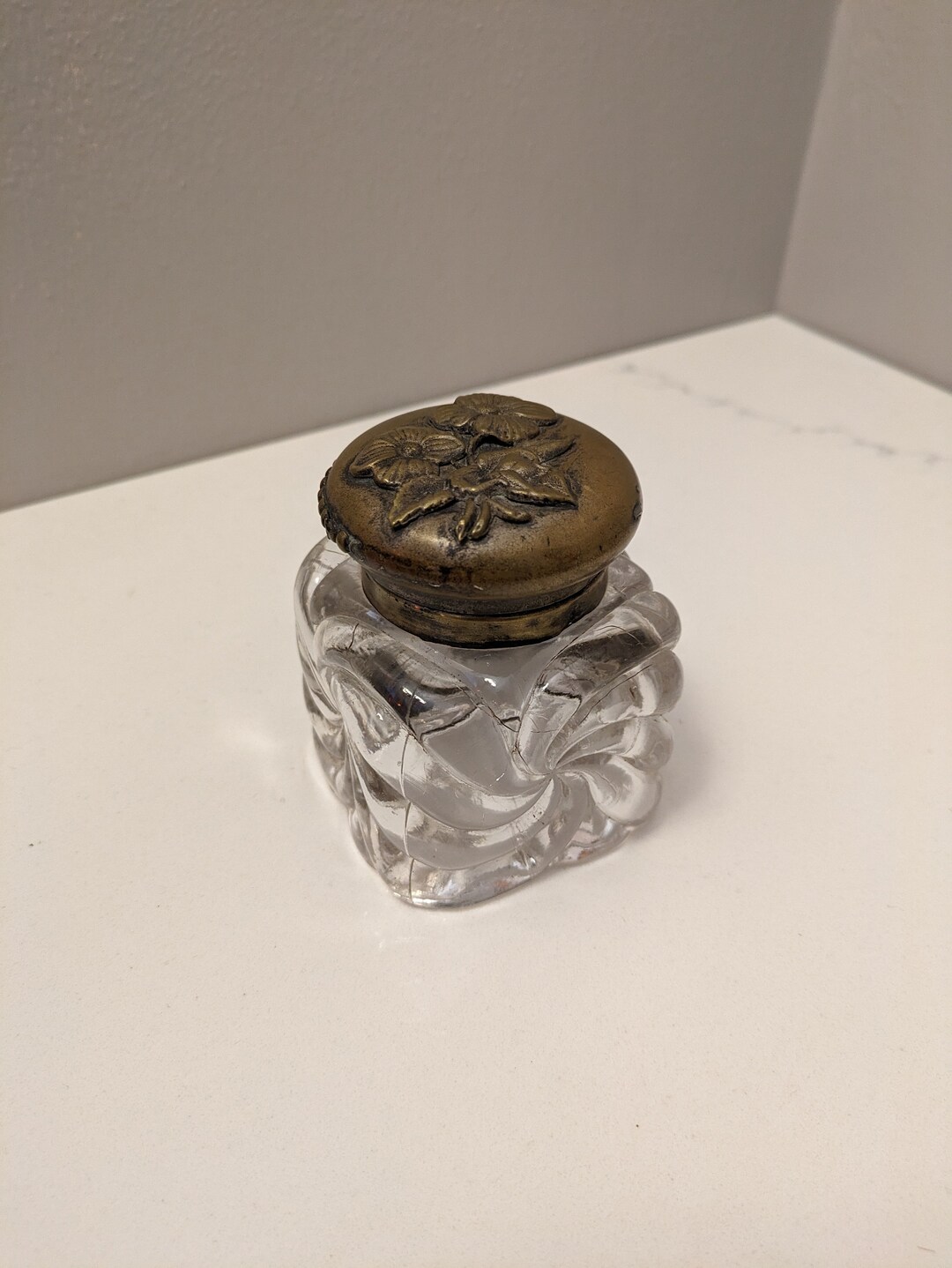 Antique Swirl Glass Inkwell - Etsy