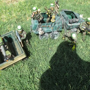 Custom GI Joe Alien Troop Transport With Laser Cannon Trailer & 6 ...