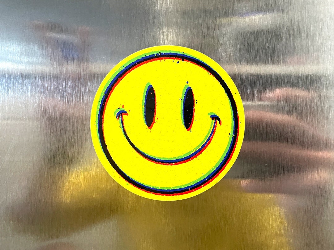 Be Happy 3 Inch Round Smiley Face Magnets, Trippy Glitchy Offset Happy ...