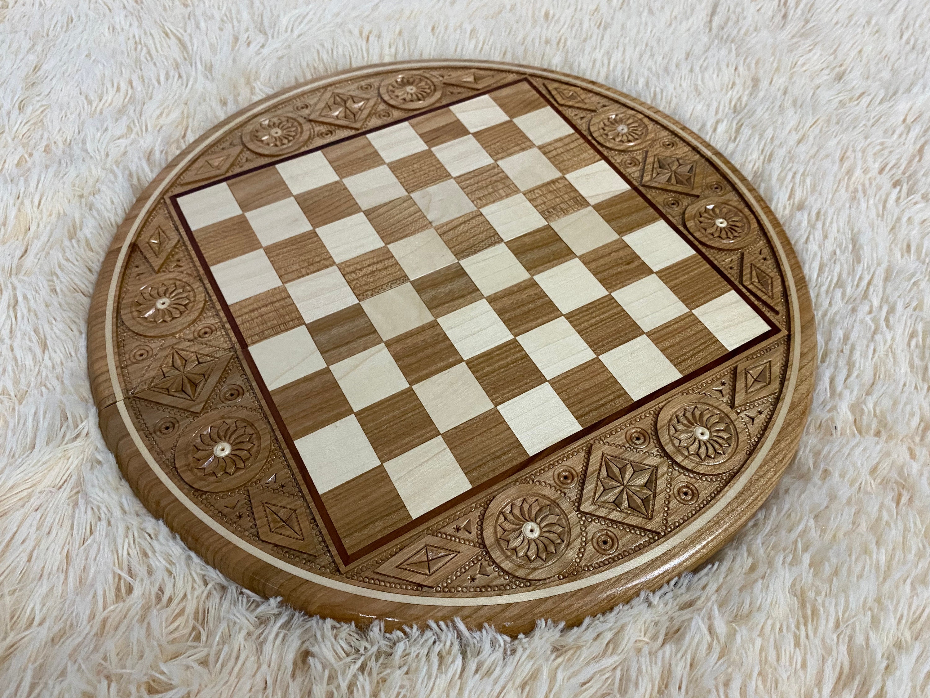 Hand Carved Wooden Round Chess Set, Round Chessboard, Travel Mini Chess ...
