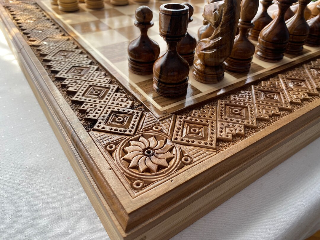 Hand Carved Chess Set, Large Folding Board, Walnut Chessboard ...