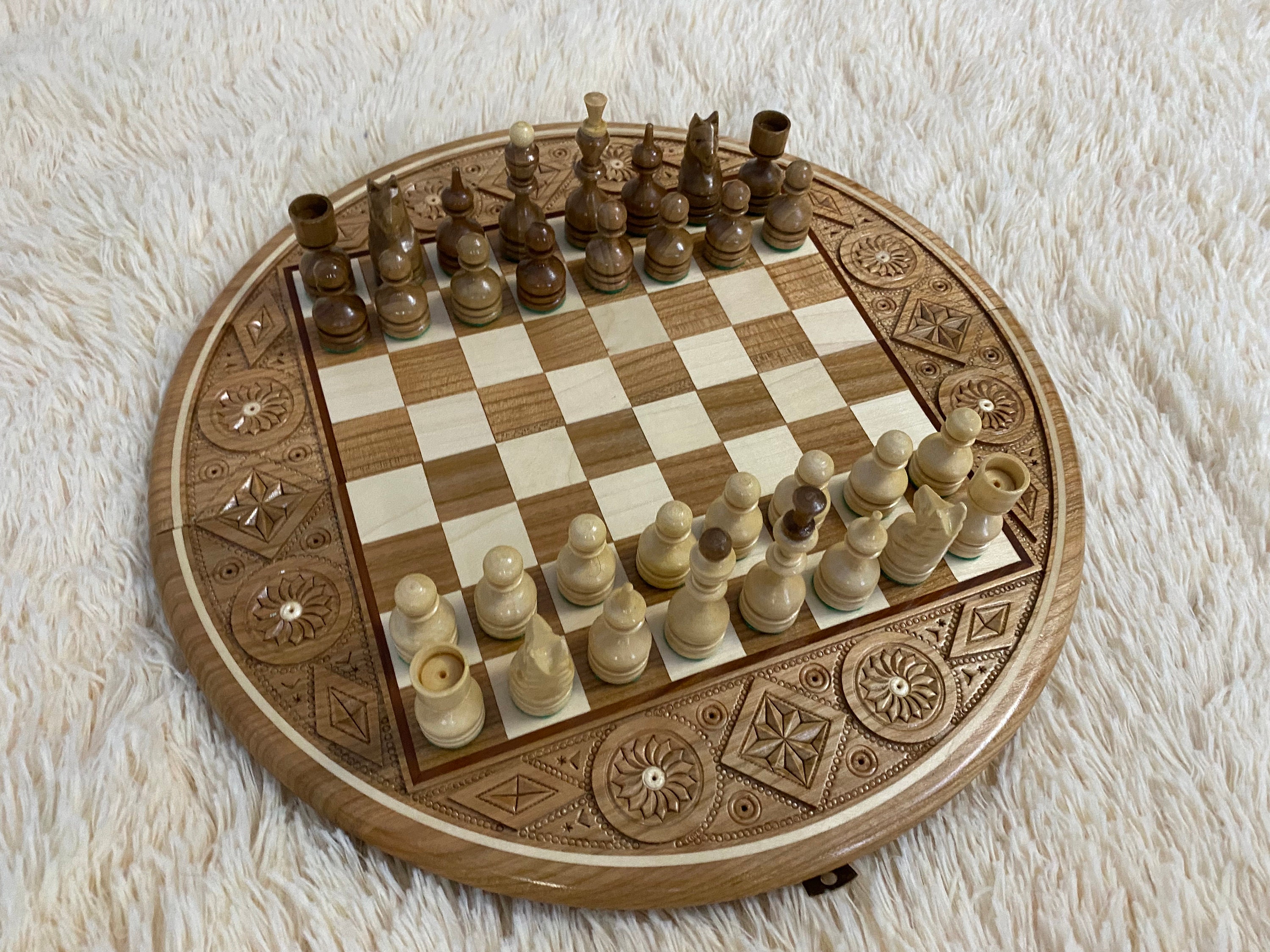 Hand Carved Wooden Round Chess Set, Round Chessboard, Travel Mini Chess ...