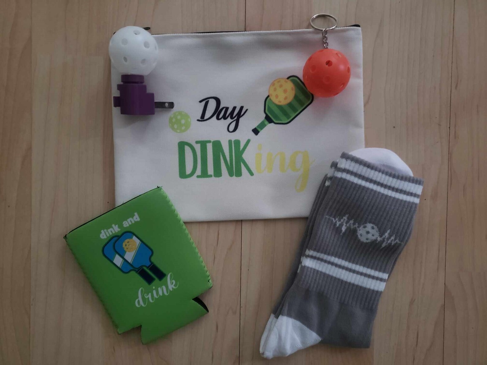 Pickleball Gift Set, Pickleball Socks Key Chain Bag Light Set ...